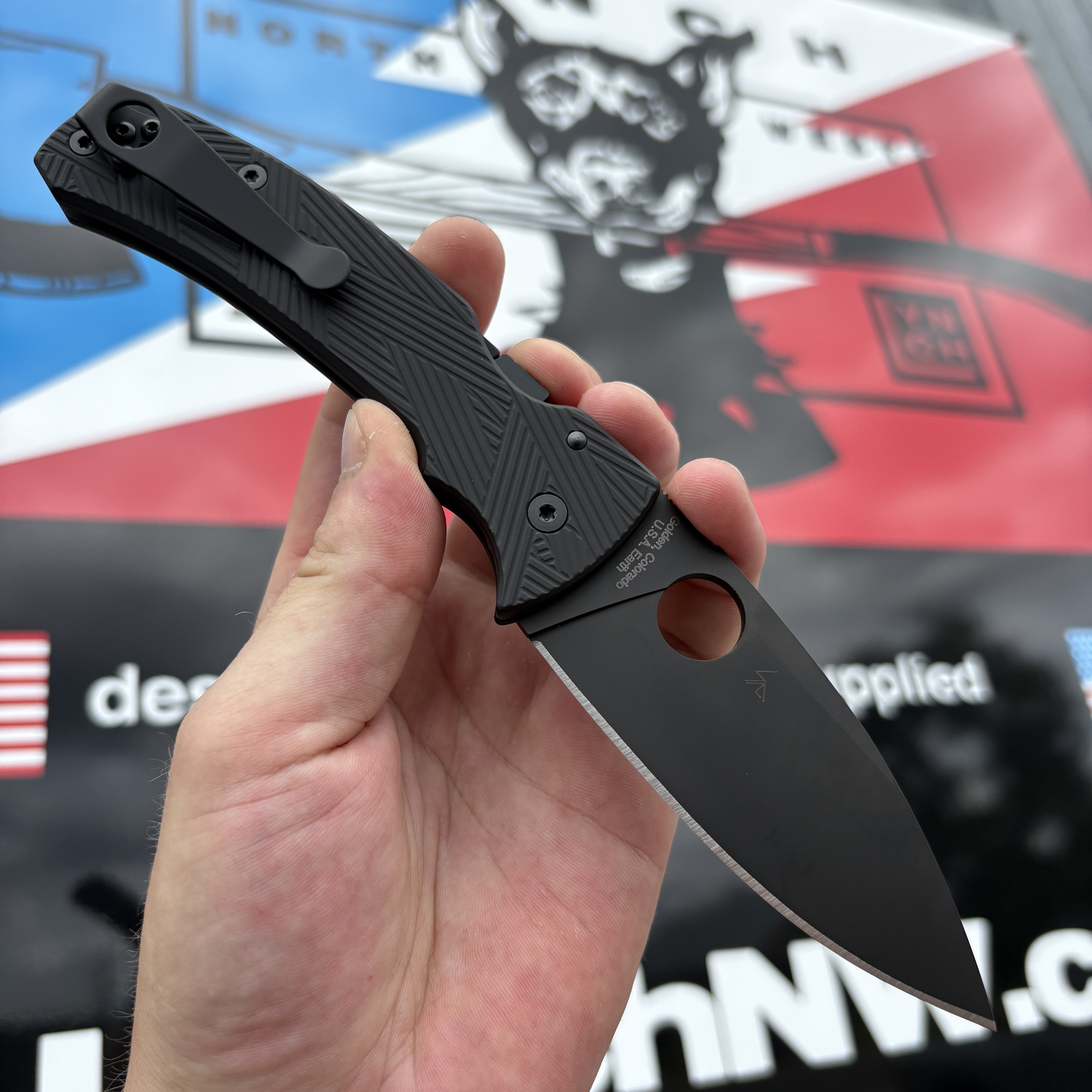 Spyderco Bodacious Skinny Black Armor Samurai Titanium Scales Black ...